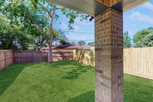 New House With Style..a. - Pearland, TX
