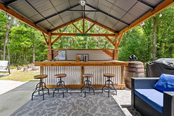 Dunnellon Dream - Pool, Fire Pit & Outdoor Bar - Rainbow Springs, FL