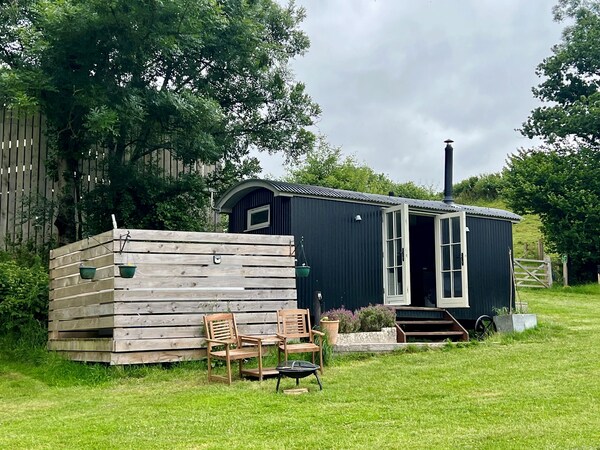 The Shepherds Snug -  Sleeps 2 Guests  In 1 Bedroom - Dorset