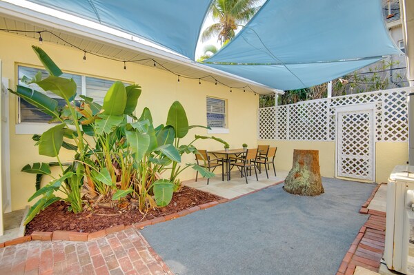 Dogs Welcome, Steps To Beach: Cocoa Beach Retreat! - Cocoa Beach, FL