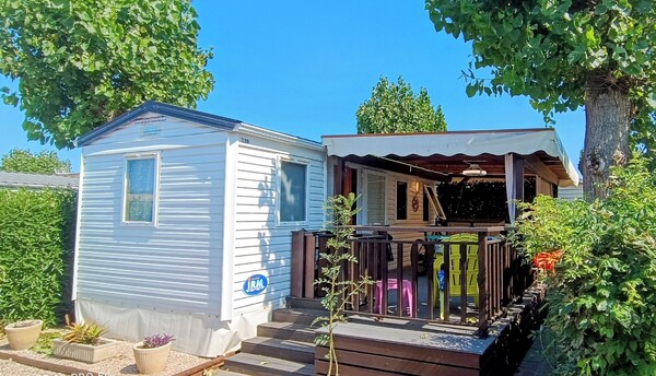 Mobile Home Côte D'azur 4 Pers Ideal Couple Family Pool, Beach, Parking - Saint-Aygulf