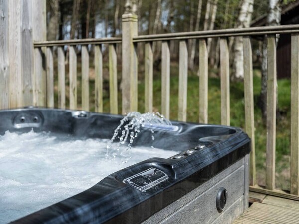 Luxury Cabin With Hot Tub, Sauna & Outdoor Dining - Nordsee