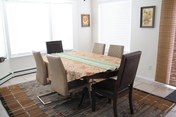 3-br, 2 Bath In Beautiful Montrose Close To Black Canyon - Montrose, CO