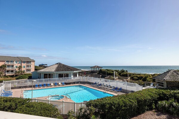 Pebble Beach C-303, Almost Oceanfront 3br 2ba - Cedar Point, NC