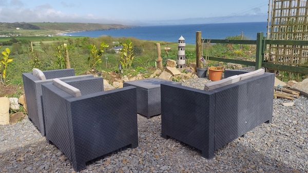 3-bedroom Chalet With Exquisite Sea Views In Charming Ardmore With Wifi - Irlanda