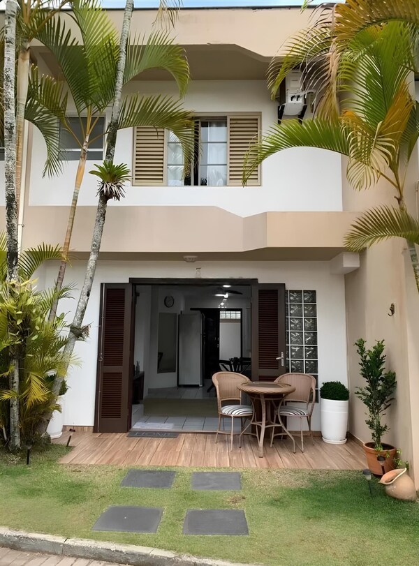 Cozy House In Jurerê With 2 Bedrooms - Florianópolis