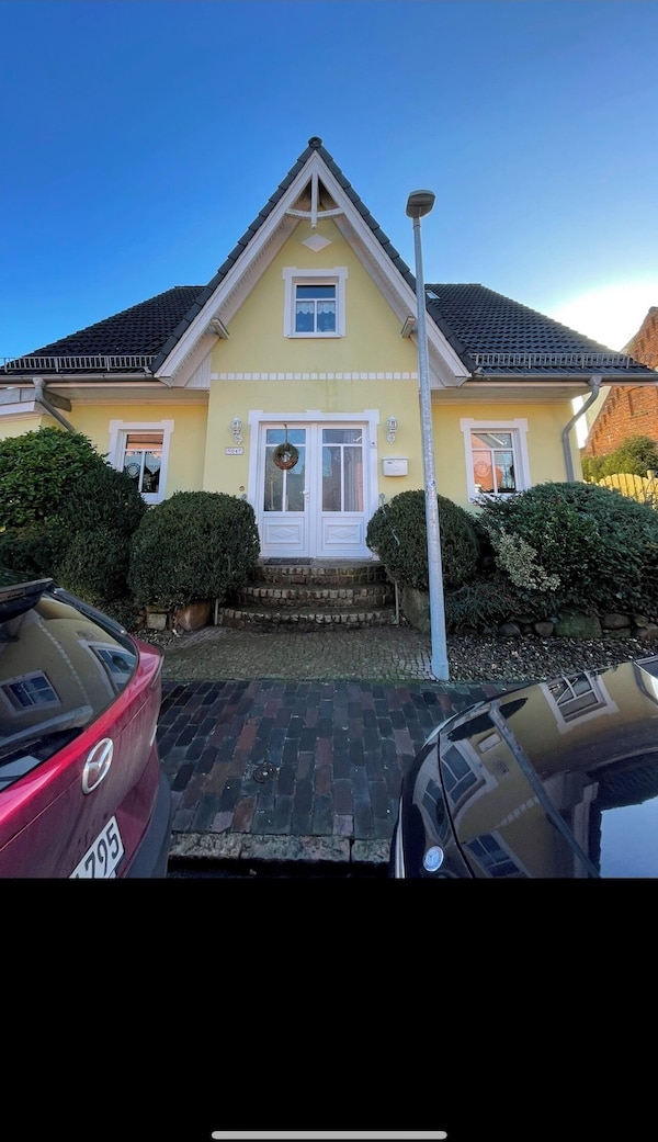 Freundliche Und Ruhige Anliegerwohnung In Altstadtnähe. - Stade