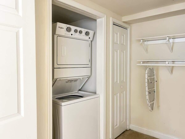 Cozy 1bd | Old City | 2 Beds | Independence Hall - Cherry Hill, NJ
