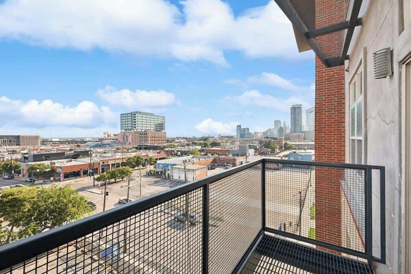 Luxury 2bd | Dt Deep Ellum | 7 Beds | Free Parking - Dallas, TX