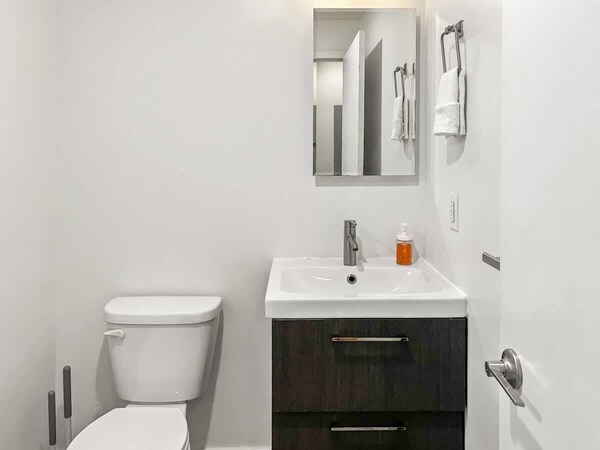 Luxury 2bd | 4 Beds | Northern Liberties - West Oak Lane - Philadelphia
