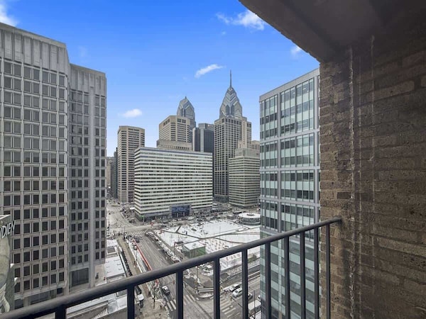 Luxury 2bd | Center City | 4 Beds | By Jfk Plaza - Philadelphia, PA