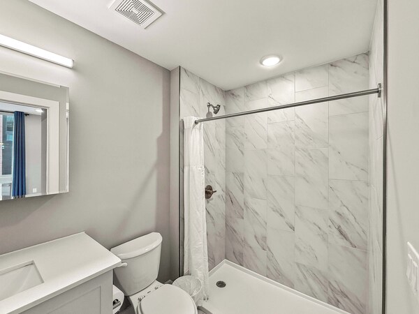 Luxury 1bd | 2 Beds | Northern Liberties - Cherry Hill, NJ