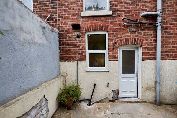 Charming House  Great Location  Free Parking  Fast Wifi  Smart Tv - Peak District National Park