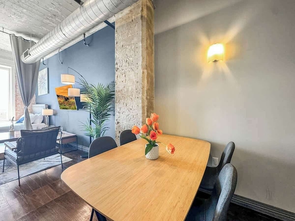 Elegant 3bd | Dt Dallas | Sleeps 16 | Free Parking - Dallas, TX