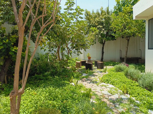 Cómoda Habitación Privada Con Baño Compartido A Cerca De La Uaq En Querétaro - Querétaro