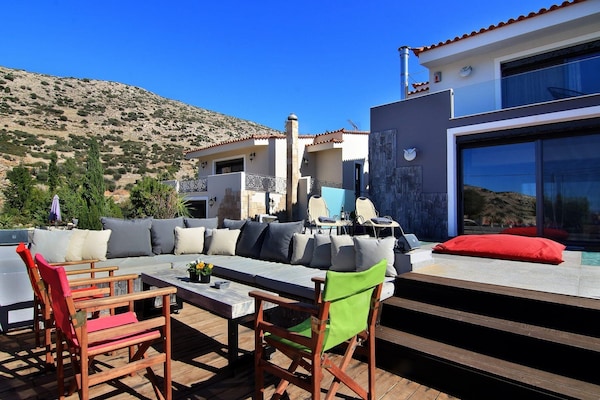 Alluring Athens Maisonette | Apollo Heights Maisonette | 1 Bedroom | Superb City Views | Private Furnished Terrace With Hot Tub | Prime Location - Athen