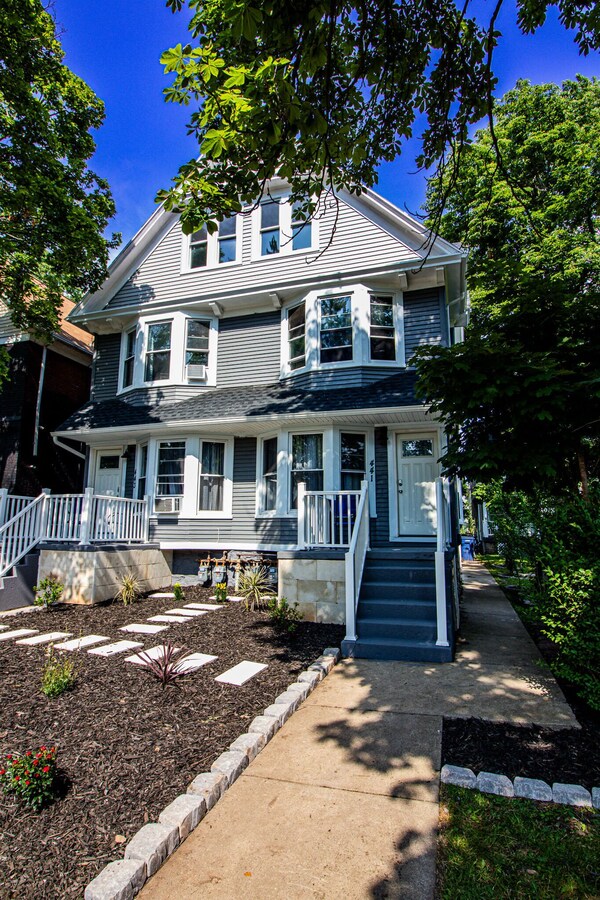 Modern 1br 1ba Apartment Close Falls And Casino - Aquarium of Niagara, Niagara Falls