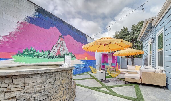 New Downtown Retreat: Hot Tub, Fire Pit, Bbq, Near Zoo & Convention Center - Petco Park - San Diego