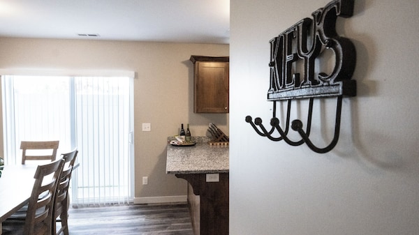 Luxurious Townhome Suites Near Airport #4 - Idaho Falls, ID