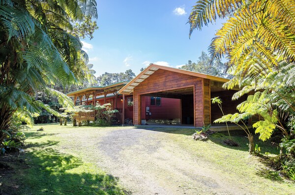 Gorgeous 3b/2b House Minutes From Natl Park & Volcano Village. Family Friendly! - Volcano