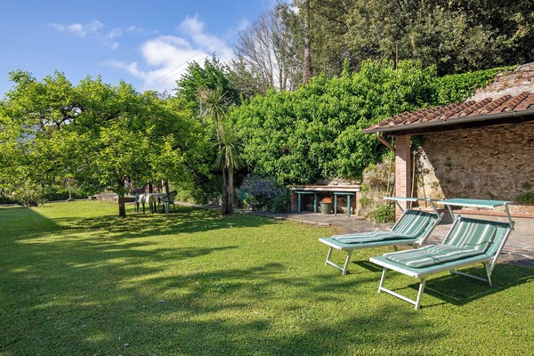 Apartamento 'Carducci 42, Garden, Wifi' Con Jardín Compartido Y Wi-fi - Marina di Pietrasanta