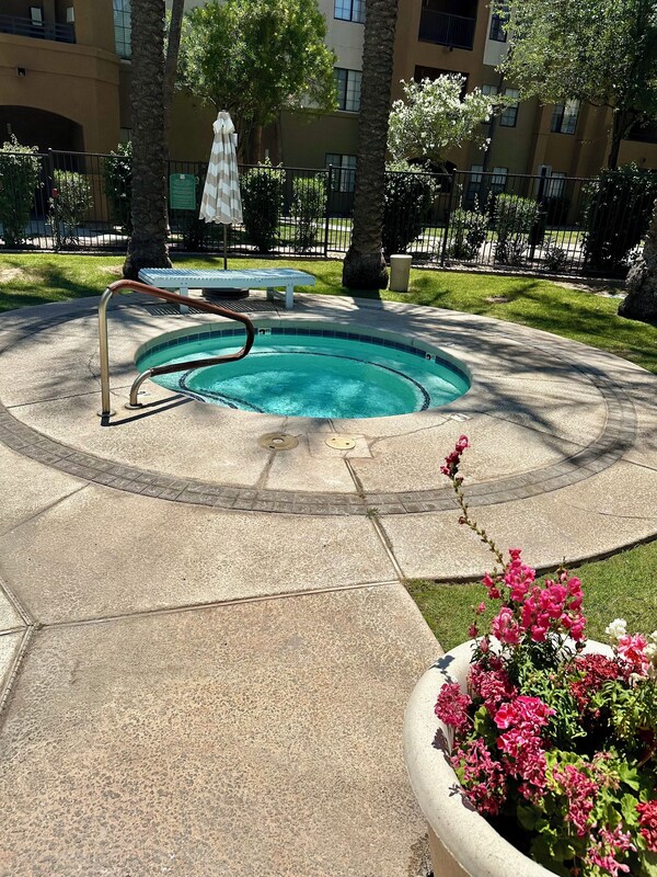 Cactus Casita: A Cozy Desert Hideaway Near Phoenix Top Attractions & Airport. - Phoenix, AZ