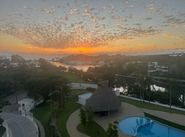 2-bedroom Apartment In Fantastic Nuevo Nayarit With Ocean View, Ac, Fitness Room - Nuevo Vallarta