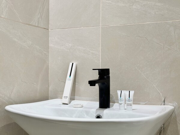 Chic 1-bedroom Apartment In Fabulous Riyadh With Ac, Wifi - Riyadh