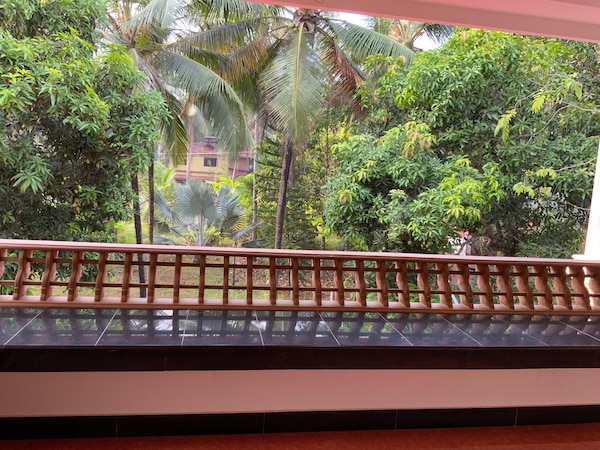 "Rohini Villa" 5 Bedroom Luxury Garden Villa In Kozhikode - Kozhikode