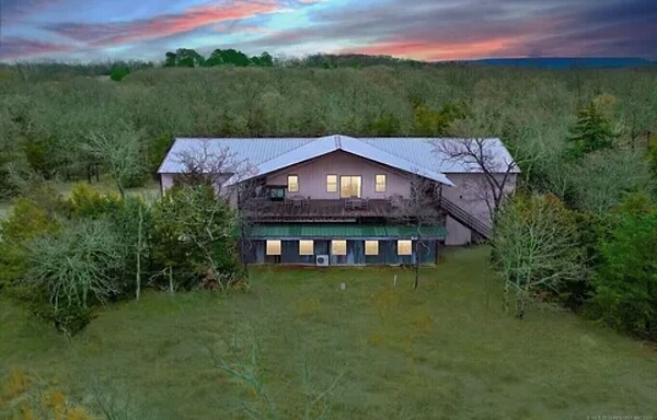 Family Experiences - Fishing, Archery, Whole Home - Rocky Mountain, OK