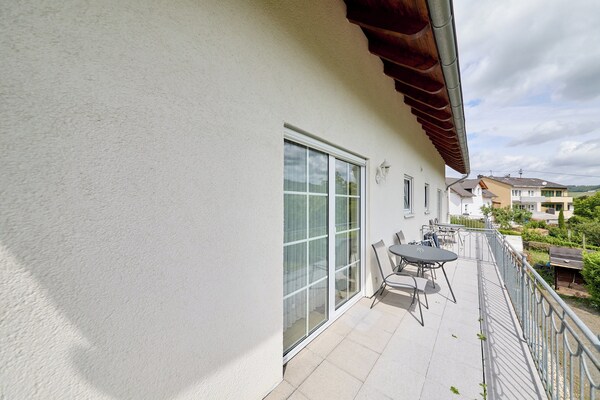 Gemütliche Ferienwohnung Heldensicht Im Gästehaus Binz-meyer In Lieser - Lieser