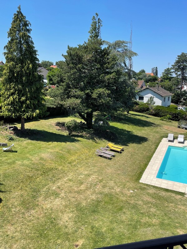 Villa Castel Marie Louise, Ideal For Families, In A Spa Town - Commentry
