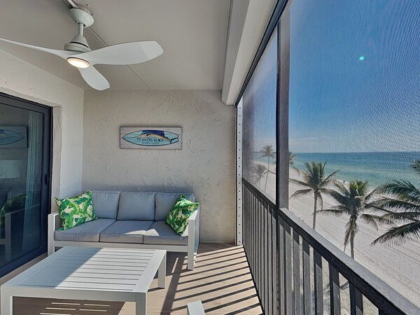 Seaside 405 | Gulf-front Condo, Renovated, Stunning Views + Beach Access! - 邁爾斯堡海灘