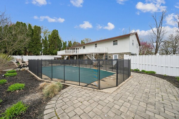 New! The Getaway 3-bedroom Home With Pool - Lititz, PA