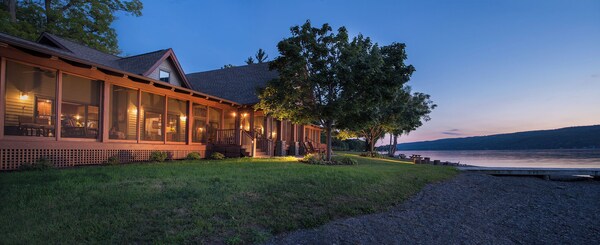 New Listing 5 Br / 3 Ba Authentic Luxury Home On Keuka Lake! - Keuka Lake State Park, Keuka Park