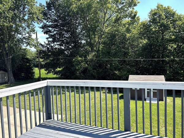Centrally Located Update3kingw/dedicate Office+apt - Kansas City, MO
