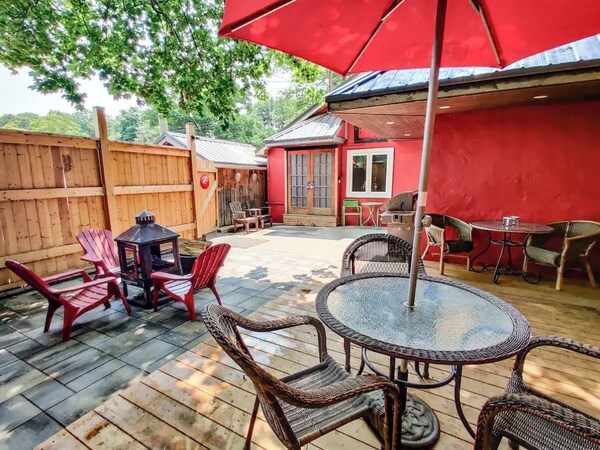 Cosy Family Cottage 30 Steps From The Beach - Crystal Beach