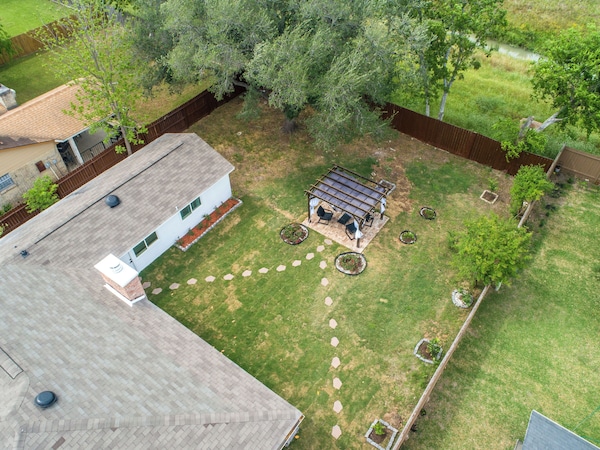 Spacious 4-bedroom House In Enchanting Heart Houston With Spacious Backyard - 슈거랜드
