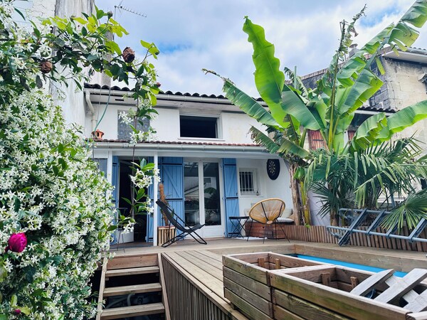 Maison De Ville De 100 M² Avec Piscine Privée, à 2 Pas Du Tram - Bègles