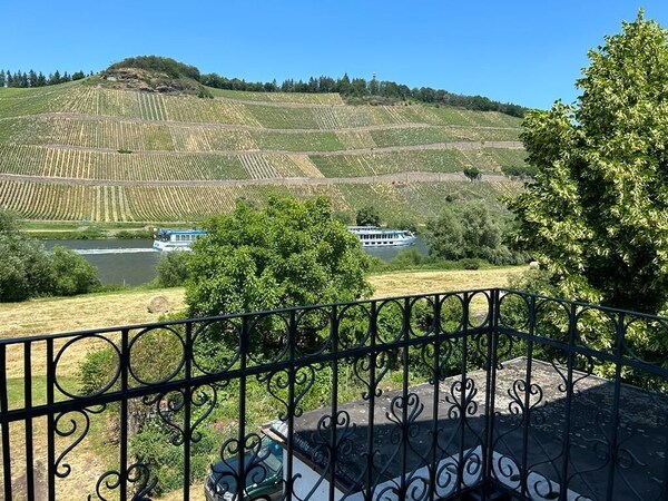 Moselaussicht - Elegante Fewo "Moselglanz" Mit 2 Schlafzimmern & Balkon - Neumagen-Dhron