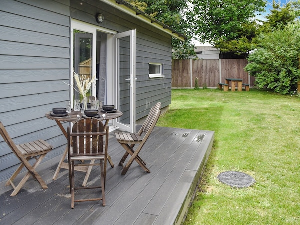 3 Bedroom Accommodation In Hemsby - Winterton-on-Sea