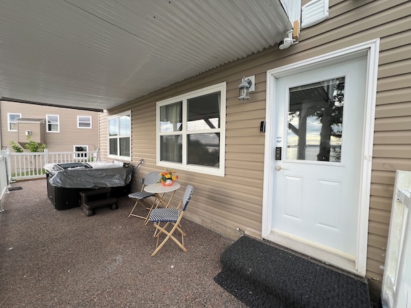 Cozy Stay Overlooking The Bedford Basin - Bedford