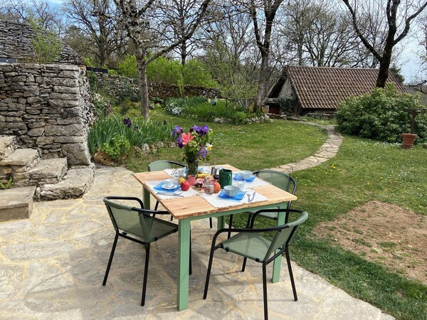 Gîte "Le Dolmen" De St Chels\ncharme, Sport Et Détente... - Saint-Cirq-Lapopie