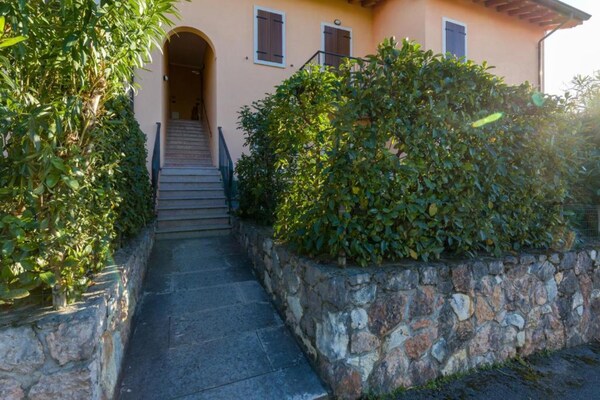 Apartment 'Bardolino House Relax And Pool' With Lake View, Wi-fi And Air Conditioning - Garda