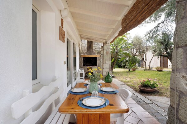Villa 'Liuba Con Piscina E Sauna' Avec Piscine Privée, Wi-fi Et Climatisation - Forio