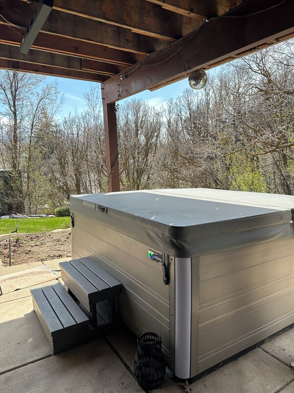 Charming 2-bedroom House With Wifi, Ac In Wonderful Ogden - オグデン, UT