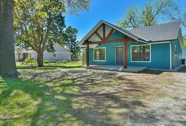The Bethany Bungalow A Charming 3-bedroom House: Wifi, Ac In Welcoming Bethany - Yukon, OK