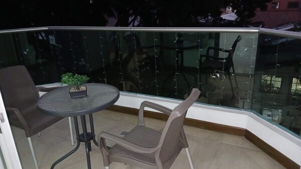 Urban Haven In Laureles  Jacuzzi, Bbq & Gym Included - Medellín