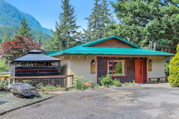 Hopes Hidden Gem, Two Bedroom Cozy House. - Hope