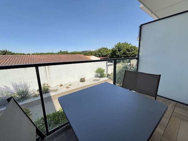 Appartement Design Avec Balcon, 4 Couchages à La Rochelle - La Flotte